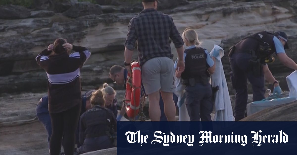 Video: Two dead after being swept off rocks at Kurnell in Sydney’s south
