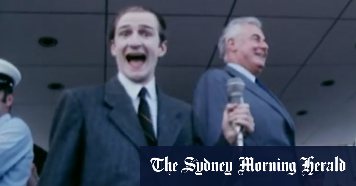 Video: Norman Gunston at The Dismissal