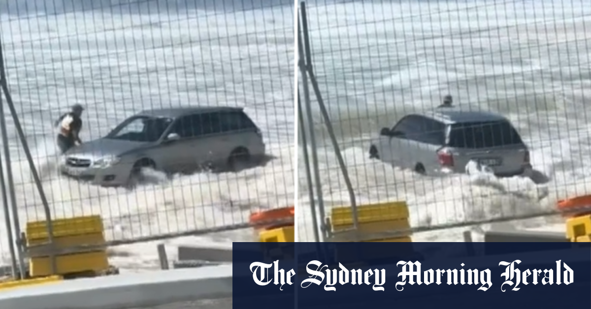 Video: Vehicles caught up in tidal surges in Brisbane