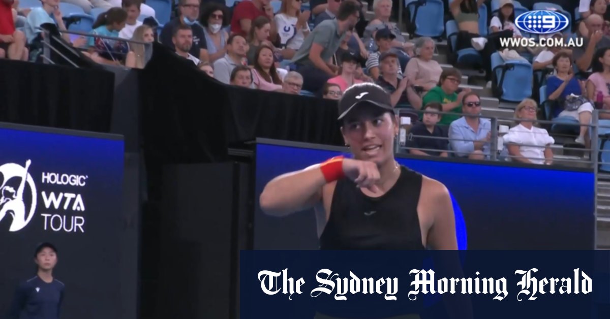 Video: Match Highlights: Jessica Bouzas Maneiro v Olivia Gadecki