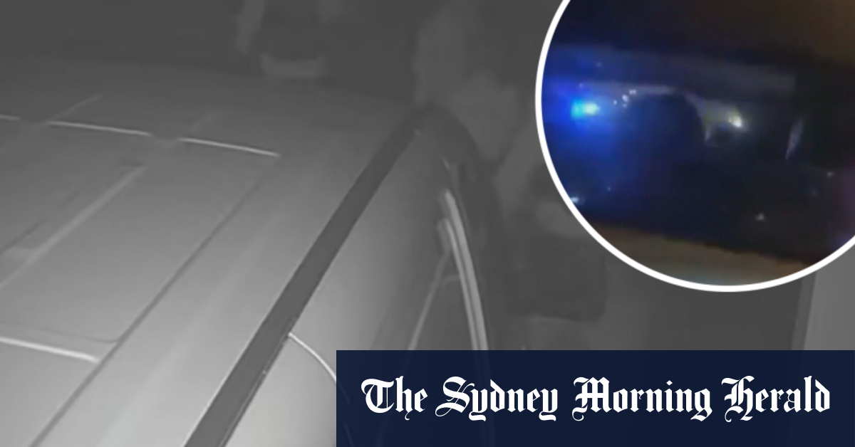 Video: Teens live stream police chase