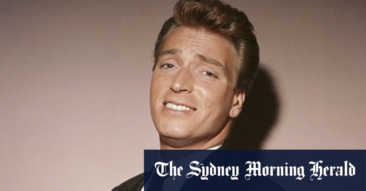 Video: Sydney singer Frank Ifield dies aged 86