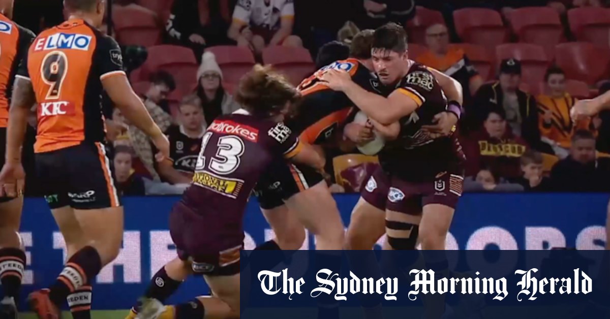 Video: NRL hip-drop tackle explained