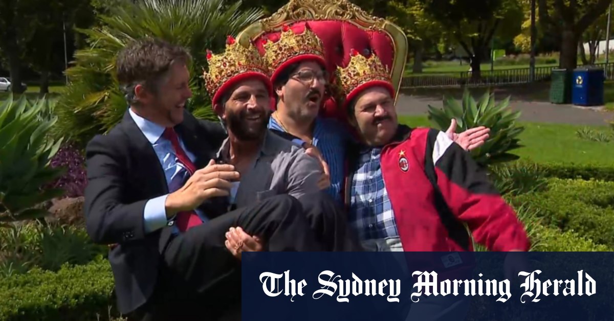 Video: Comedy troupe Sooshi Mango crowned as Melbourne's 2025 Moomba ...