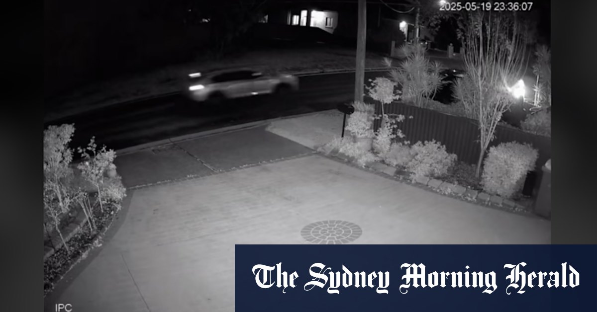 Video: CCTV shows the moment John Versace was gunned down