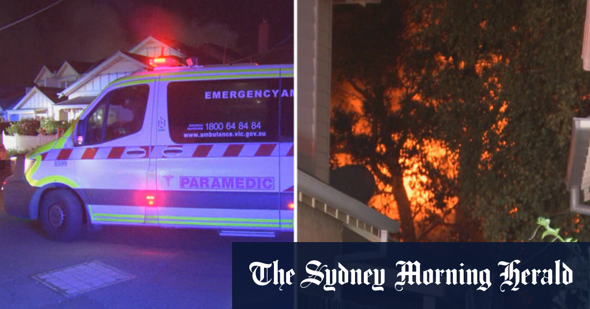 Video: Firefighters battle huge fire in Melbourne's west