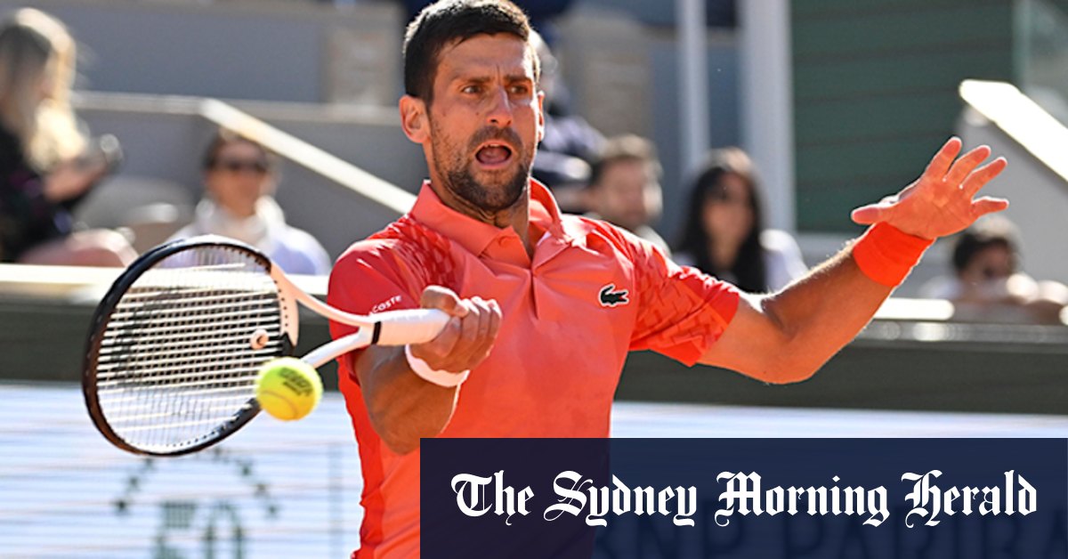 Video: Fans turn on the Djoker