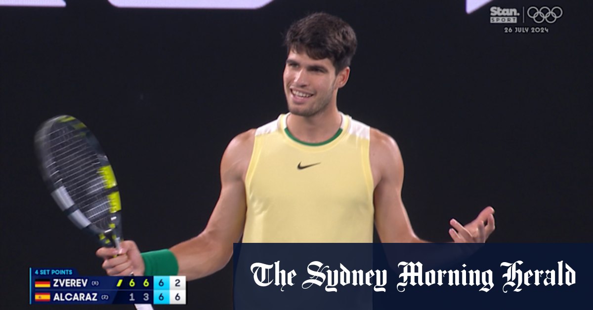 Video: Rod Laver Arena roars for Alcaraz