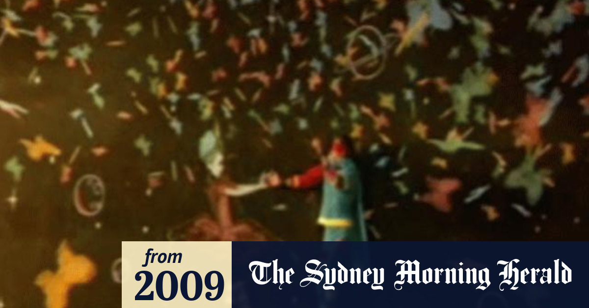 Video: Coldplay - Strawberry Swing