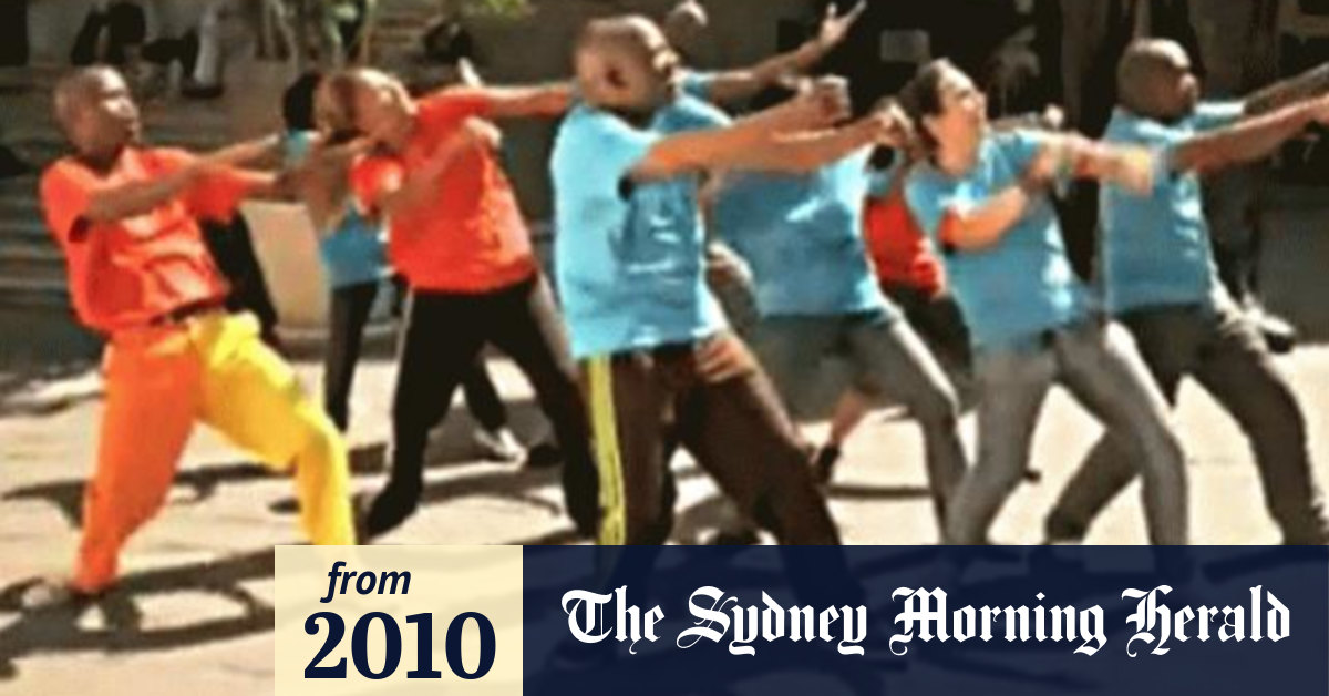 Video: How to do the Diski Dance