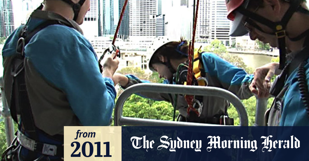 Video: Abseiling off the Story Bridge