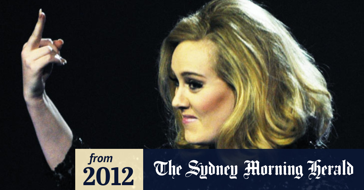 Video: Adele flicks the finger