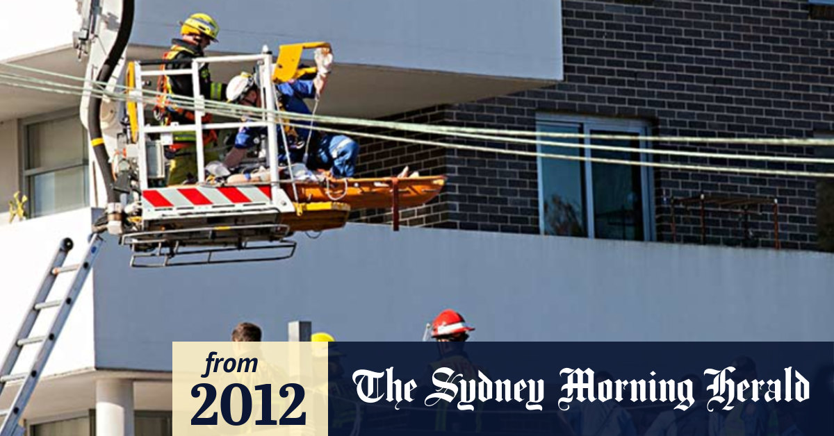 Video: Woman dies escaping unit fire