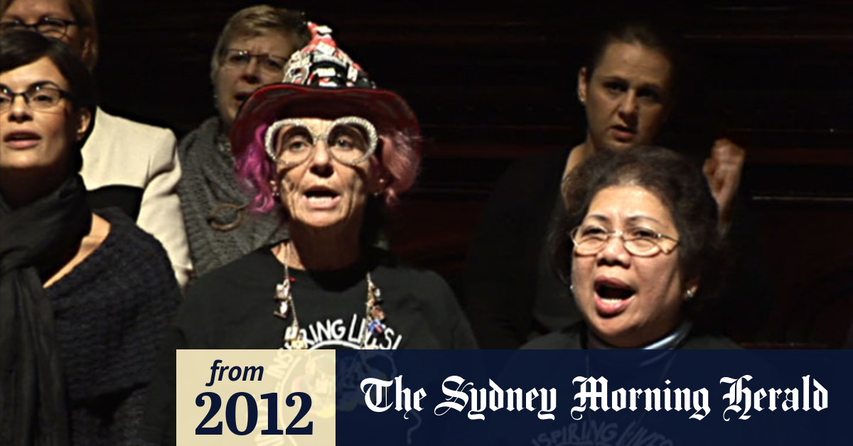 Video: Sydney sings