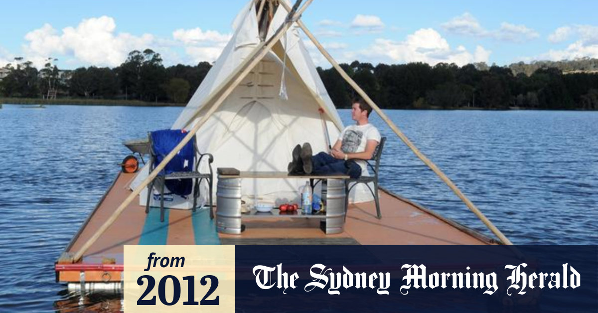 Video: Life in a teepee on the lake