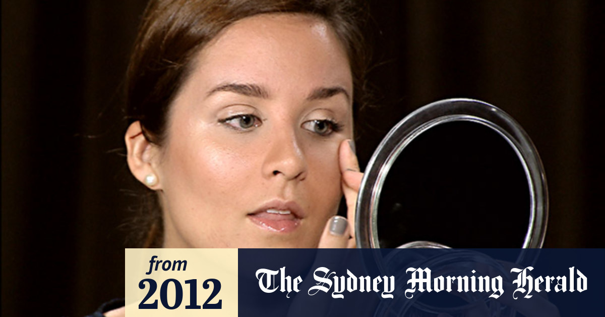 Video: How to... highlight your face