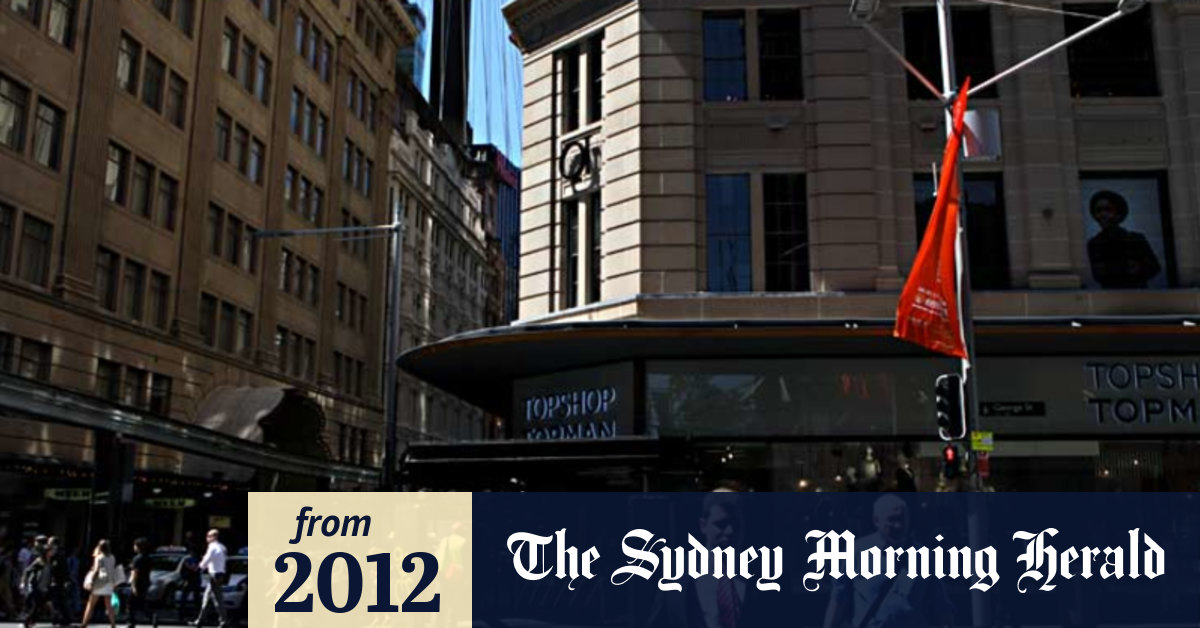 Video: Overnight line-up for Topshop