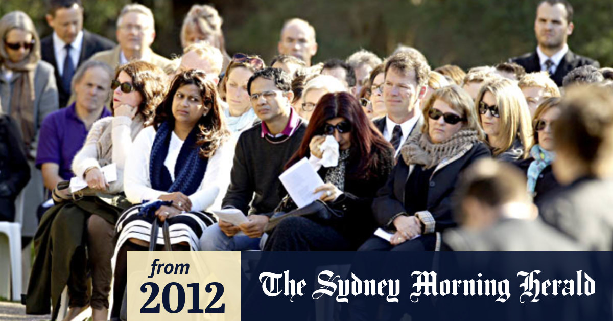 Video: Mourners arrive at Thomas Kelly funeral