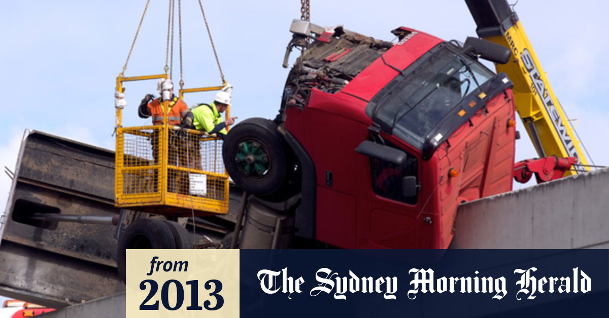 Video: Driver 'critical' after Bolte Bridge smash