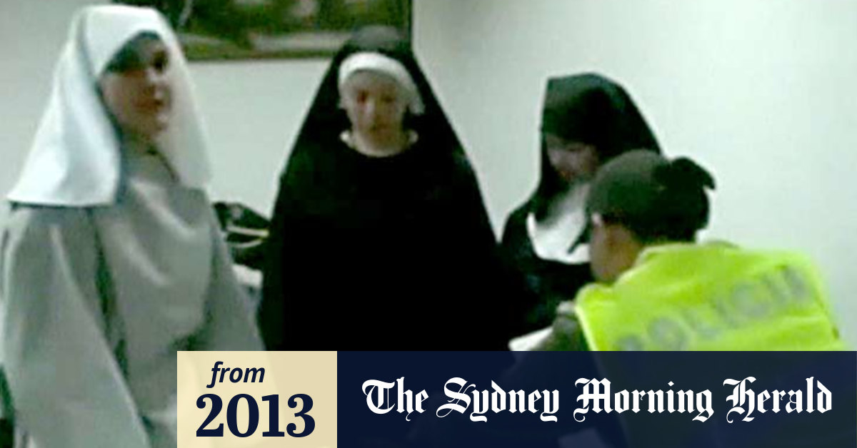 Video: Cocaine smuggling 'nuns' arrested