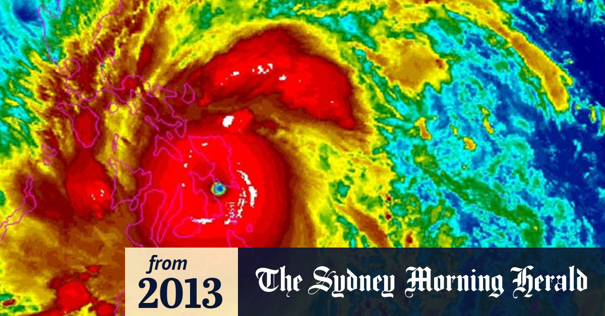 Video: Philippines typhoon makes landfall