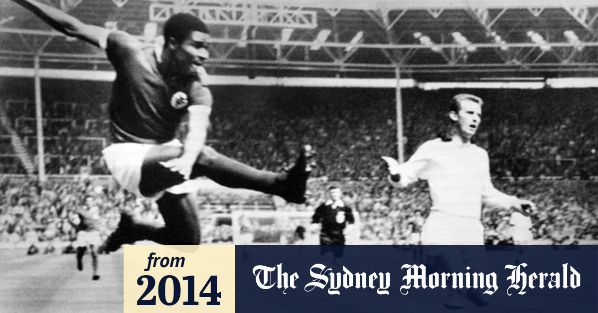 Video: Soccer legend Eusebio dies, aged 71
