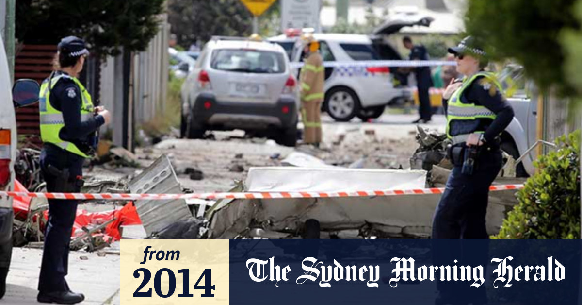 Video: One dead in Chelsea plane crash