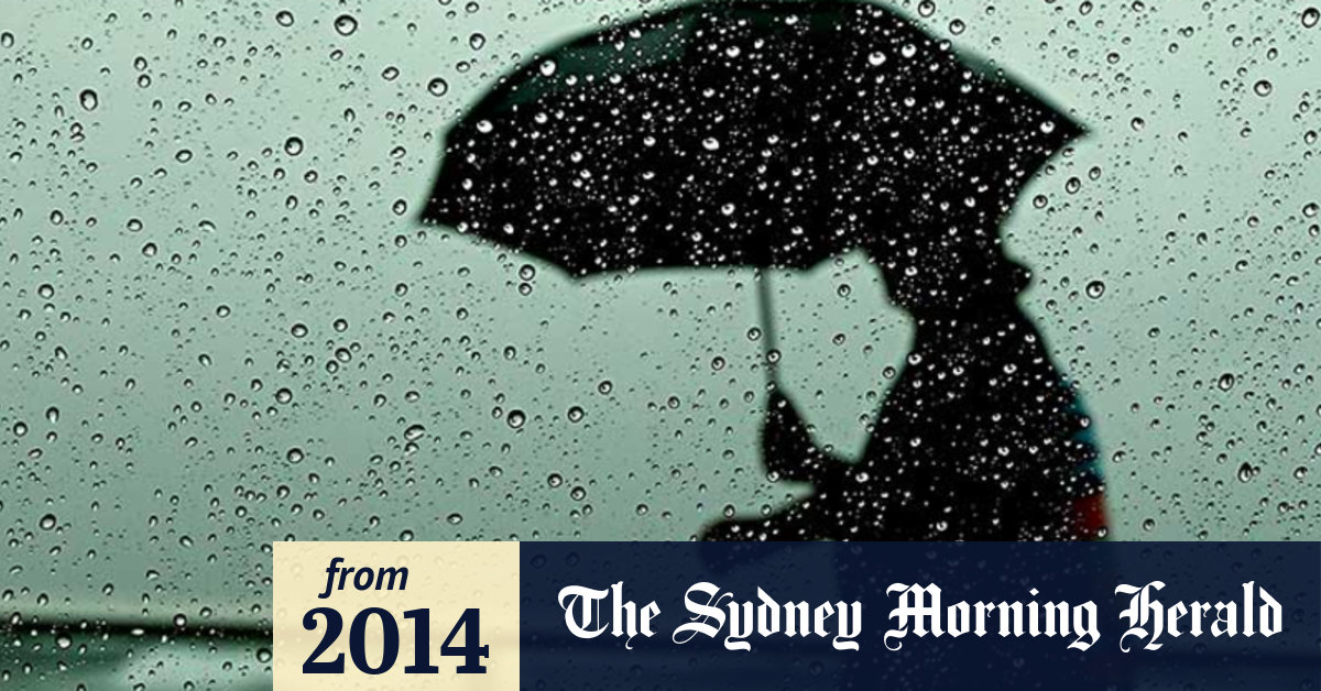 Video: Grab the brollie!