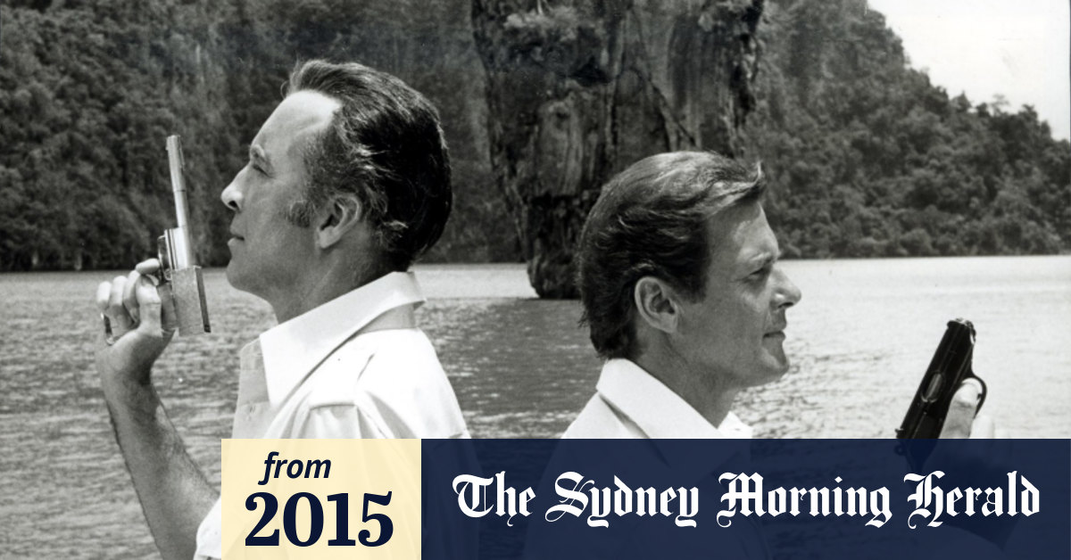 Christopher Lee obituary: Fangs take deep hold on bloodied Count's career