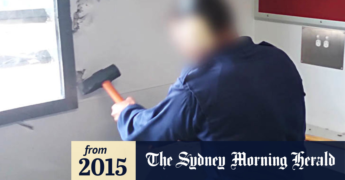 Video: New prison cells get 'escape test'