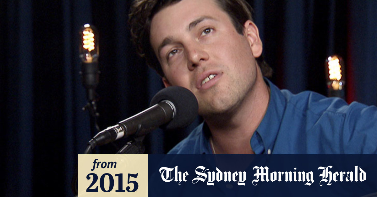 Video: Alex Gow performs 'If you come around tonight'