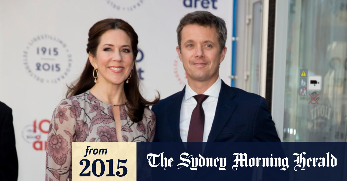 Princess Mary goes surfing in Byron Bay