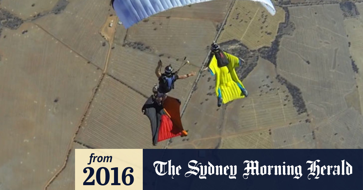 Video: Australia first skydive stunt