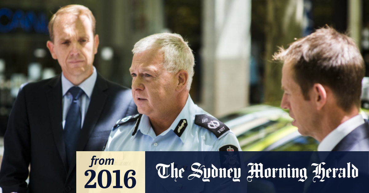 Policing without a minister: Simon Corbell and the AFP officers he can ...