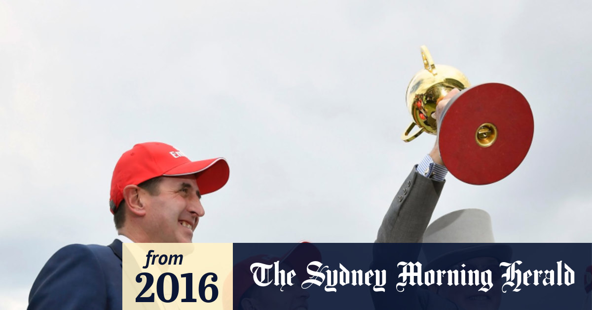 Melbourne Cup trainer Robert Hickmott lets Lloyd Williams take centre stage