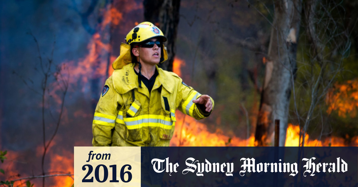 Bushfire threatens homes near Abermain in NSW Hunter region