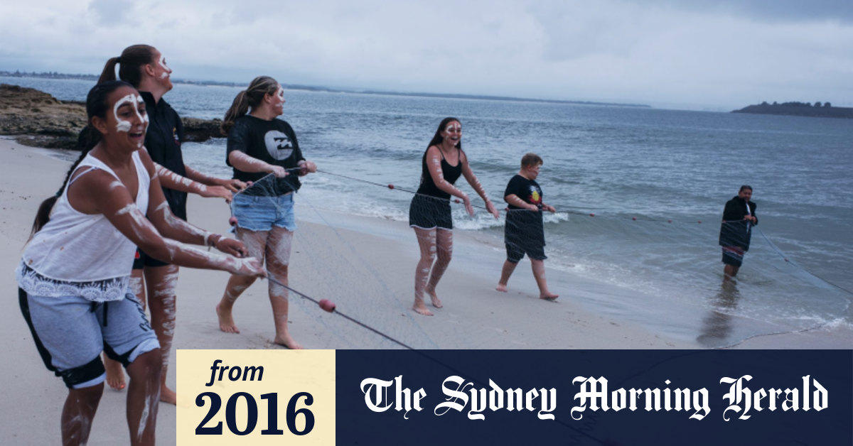Botany Bay Aboriginal community members teaching young people to fish ...