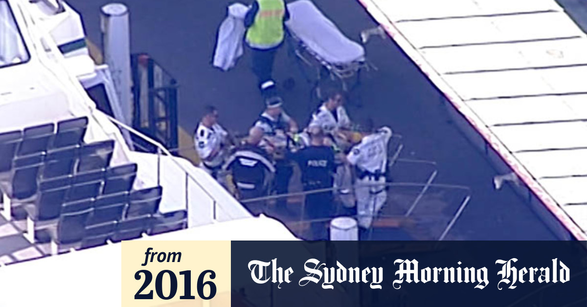 Video: Sydney ferry crashes into Circular Quay