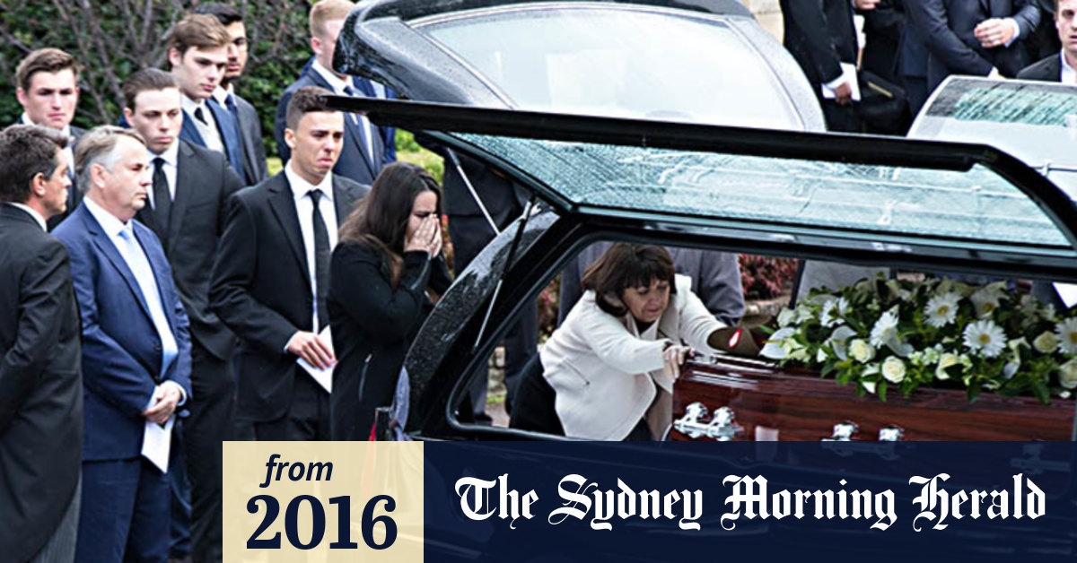 Video: Stuart Kelly laid to rest