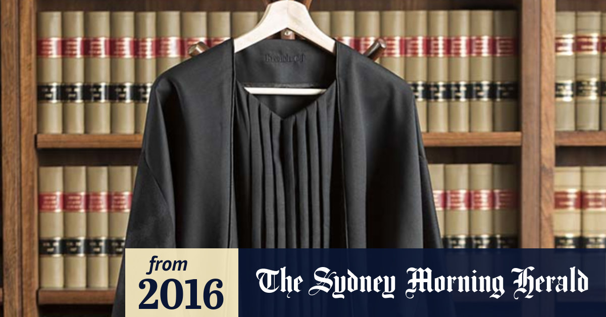 Video: New $32,000 High Court justice robes
