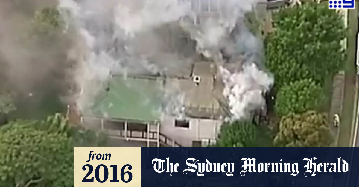Video: House ablaze at Narangba