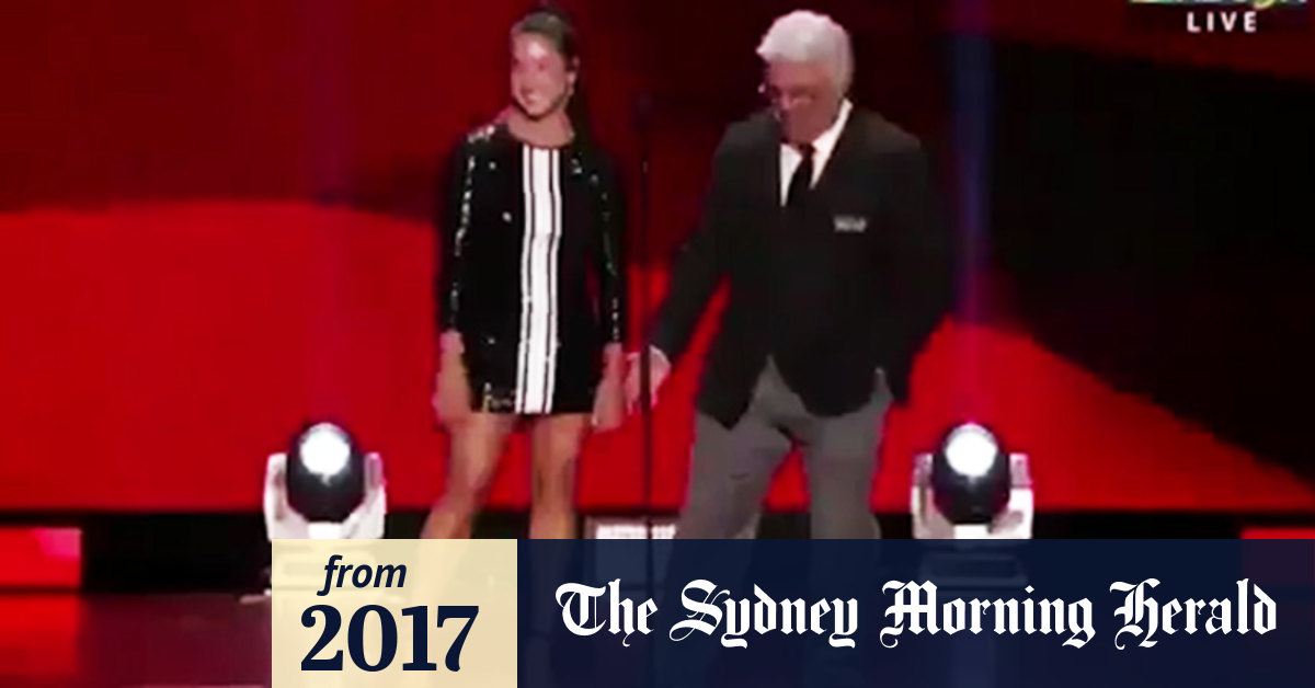 Video: 'Look at those legs'