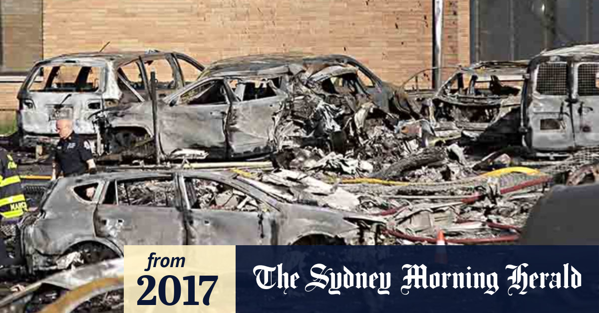 Video: Learjet crashes into US suburb