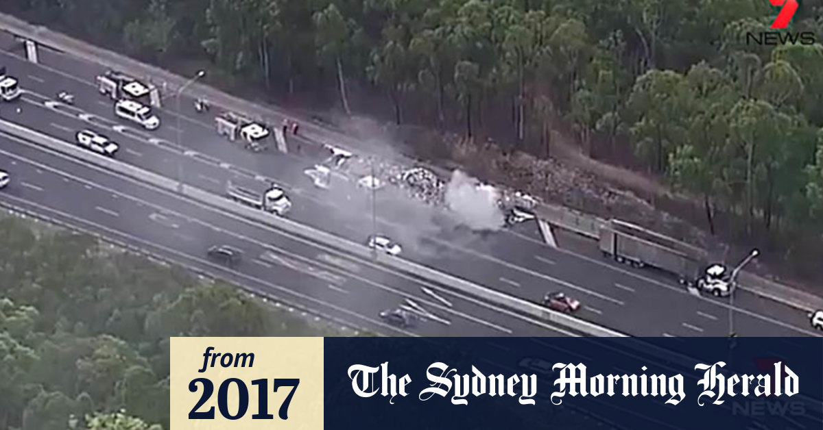 Video: Truck fire closes tunnel
