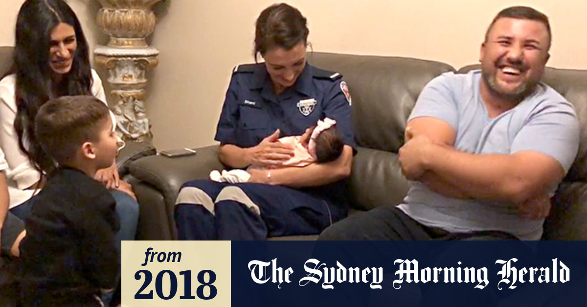 Video: Paramedic helps deliver baby by phone