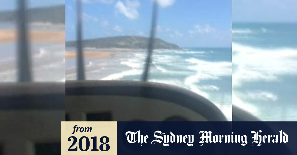 Video: Light plane crash caught on camera