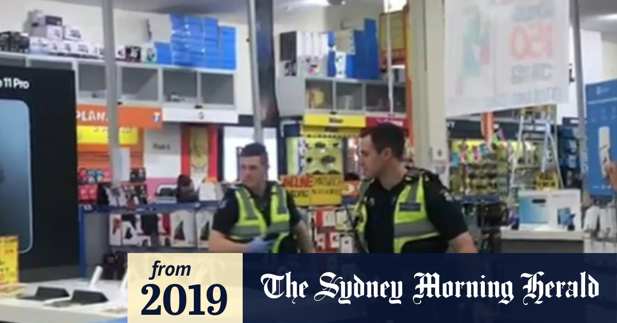 Video: Melbourne JB Hi-Fi robbed after dozens of gang arrests