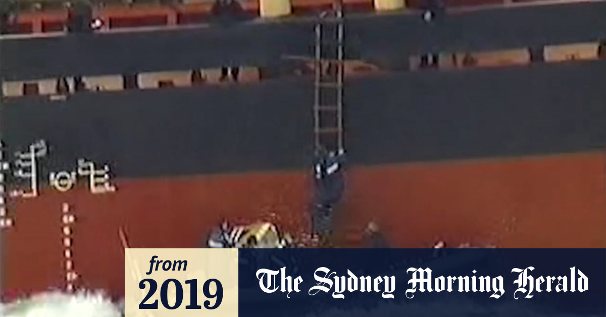 Video: Dramatic boarding of the Pong Su