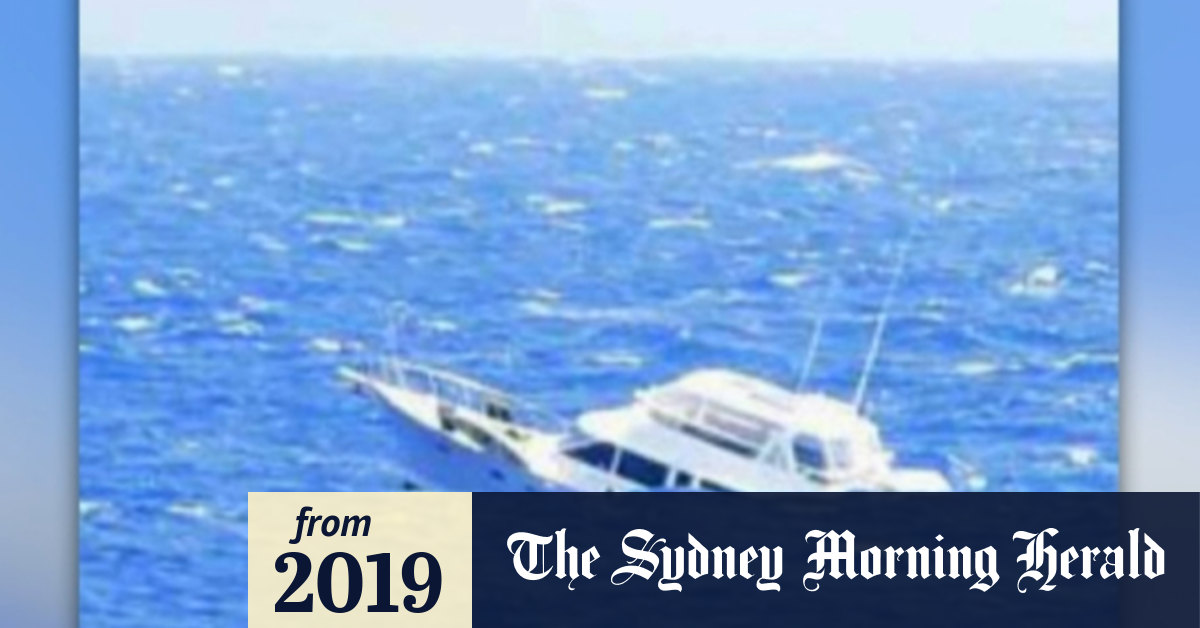 Video: Australian sailors rescued at sea