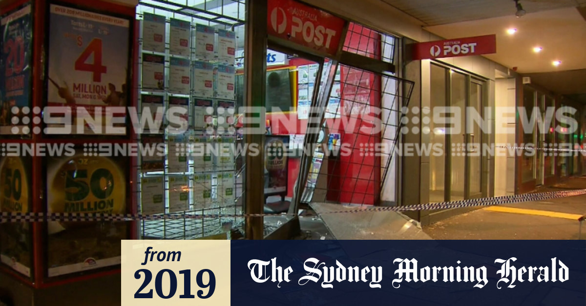 Video: Thieves ram raid post office with ute